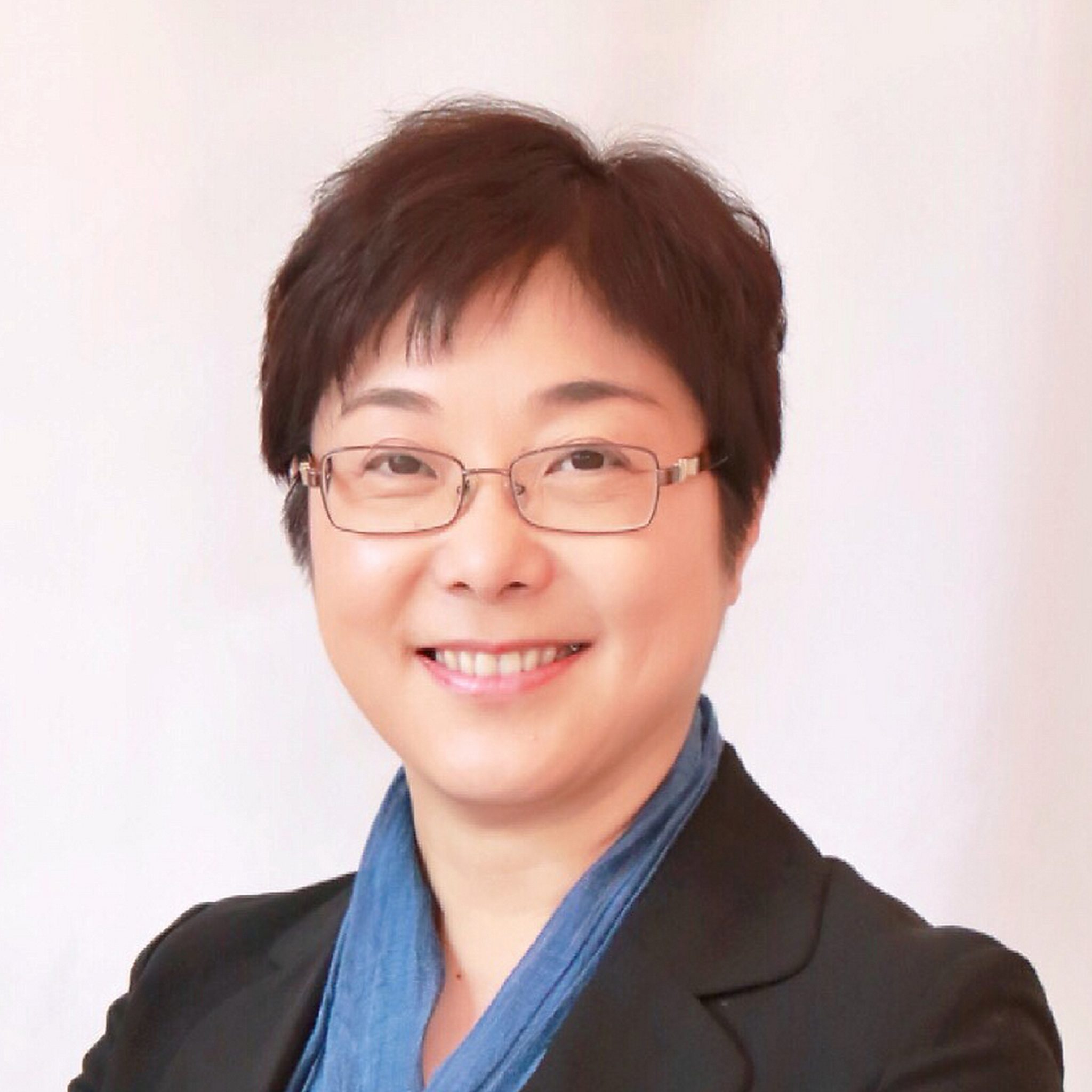 Madam Yang Xinyu - AASCU